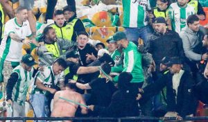 Confirmaron muerte de hincha fuera del estadio Atanasio Girardot tras ...